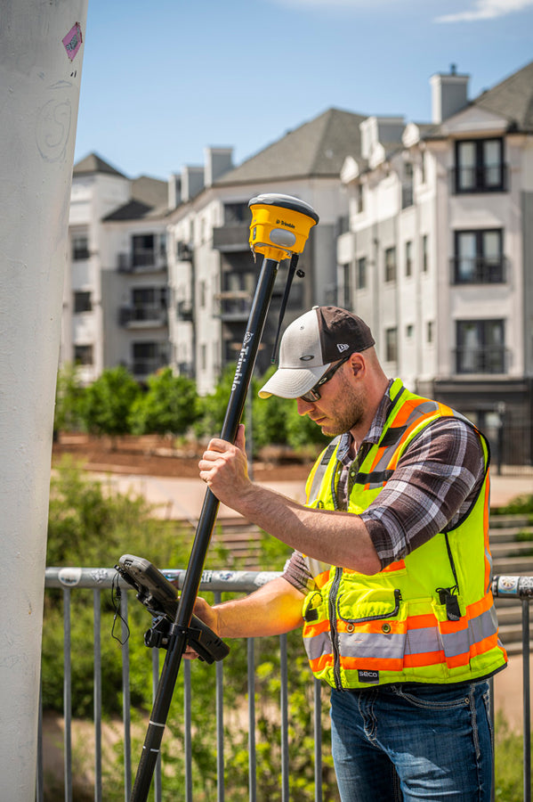 Trimble R780 GNSS Receiver | Vectors Inc.